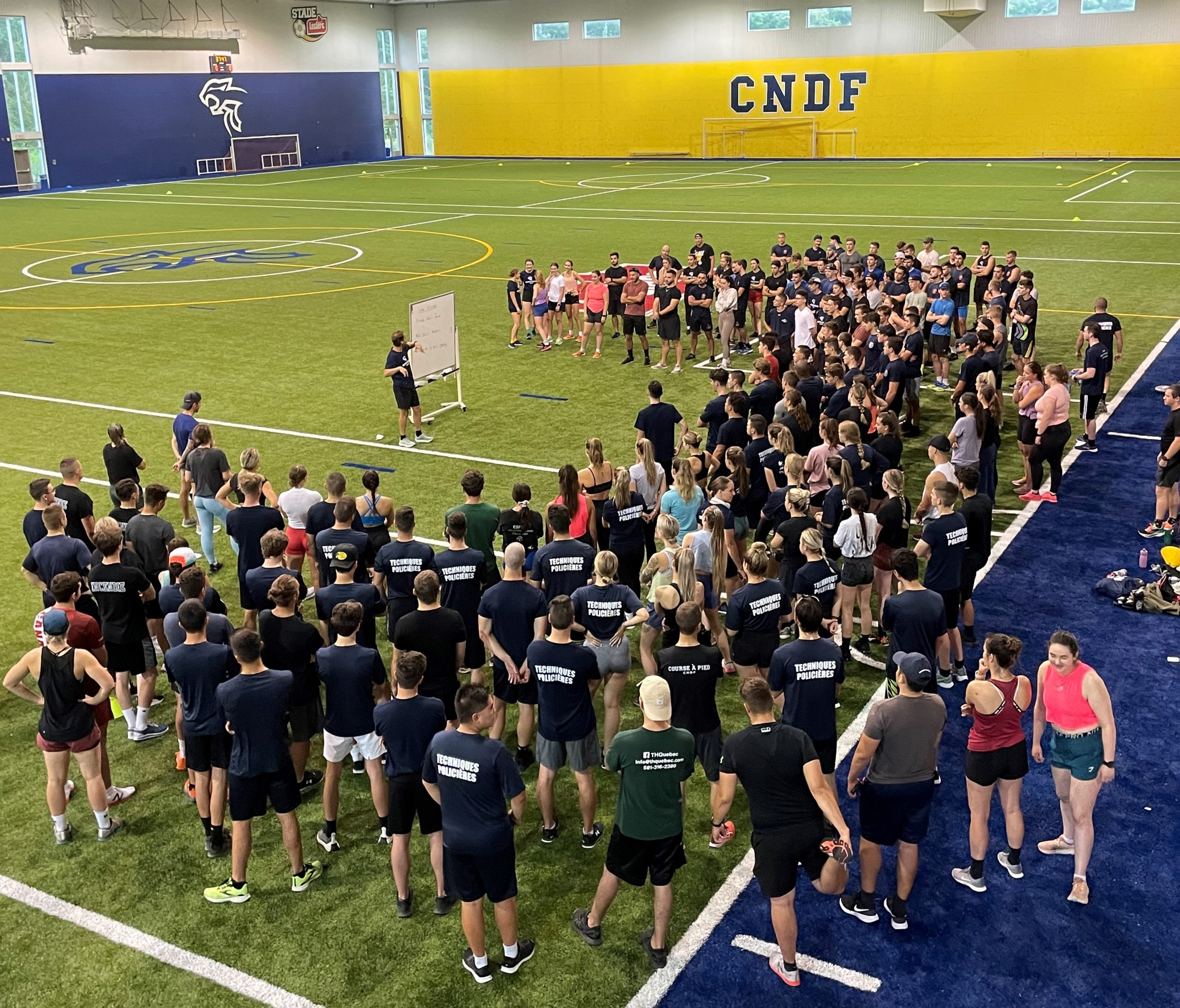 Commencer sa journée du bon pied avec le groupe d’entraînement du CNDF ...