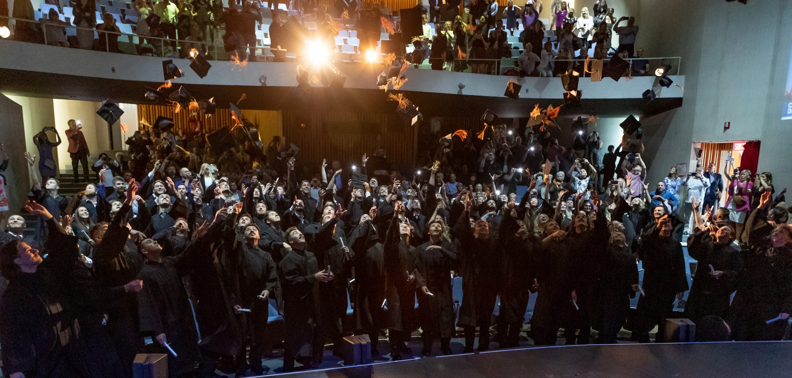 Une cérémonie de fin d’études haute en émotions - CNDF